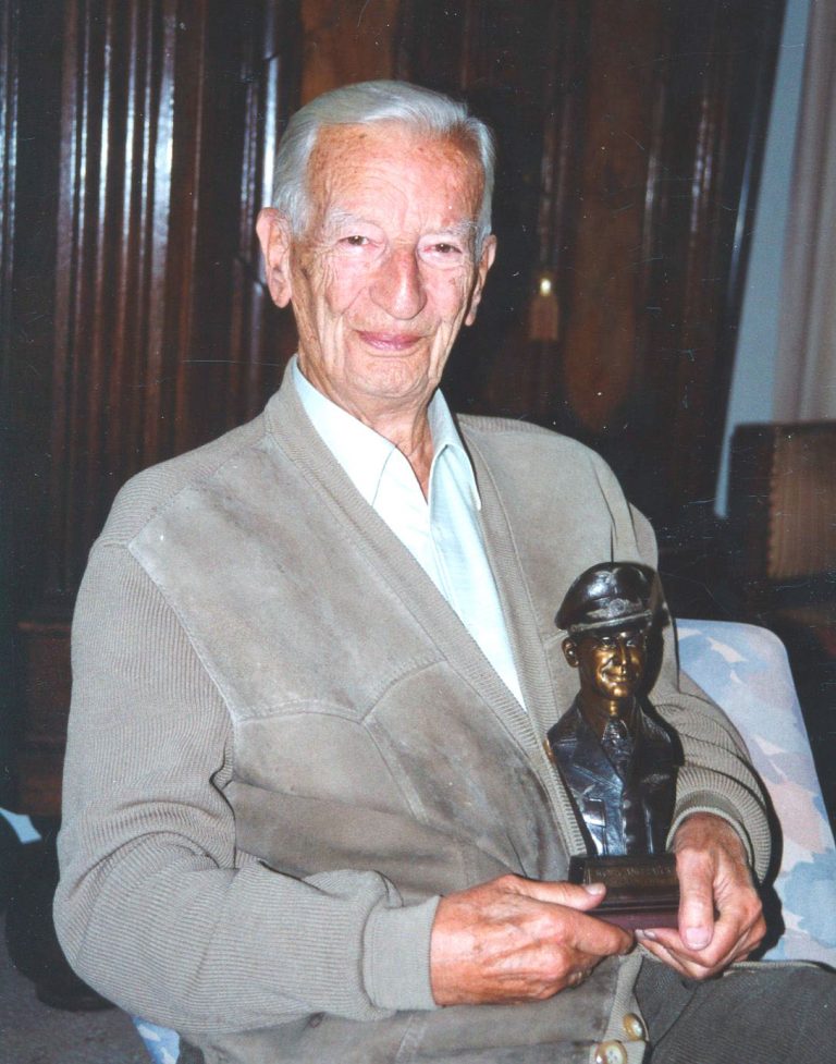 Wolfgang Falck bust~MUST SHIP VIA PRIORITY MAIL 3-DAY - Eagle Editions Ltd.